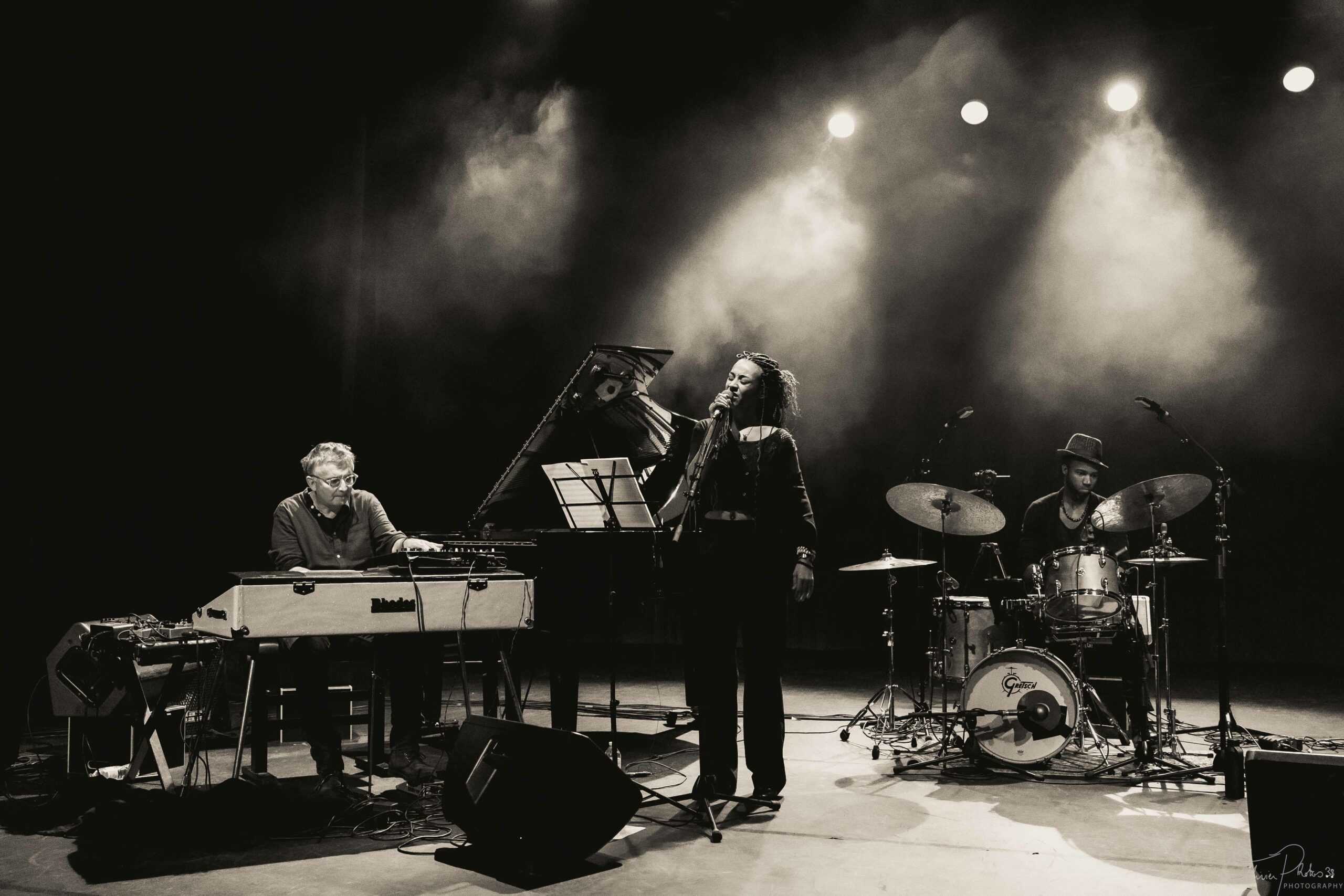 HUMAN FLOW - Zaza Desiderio